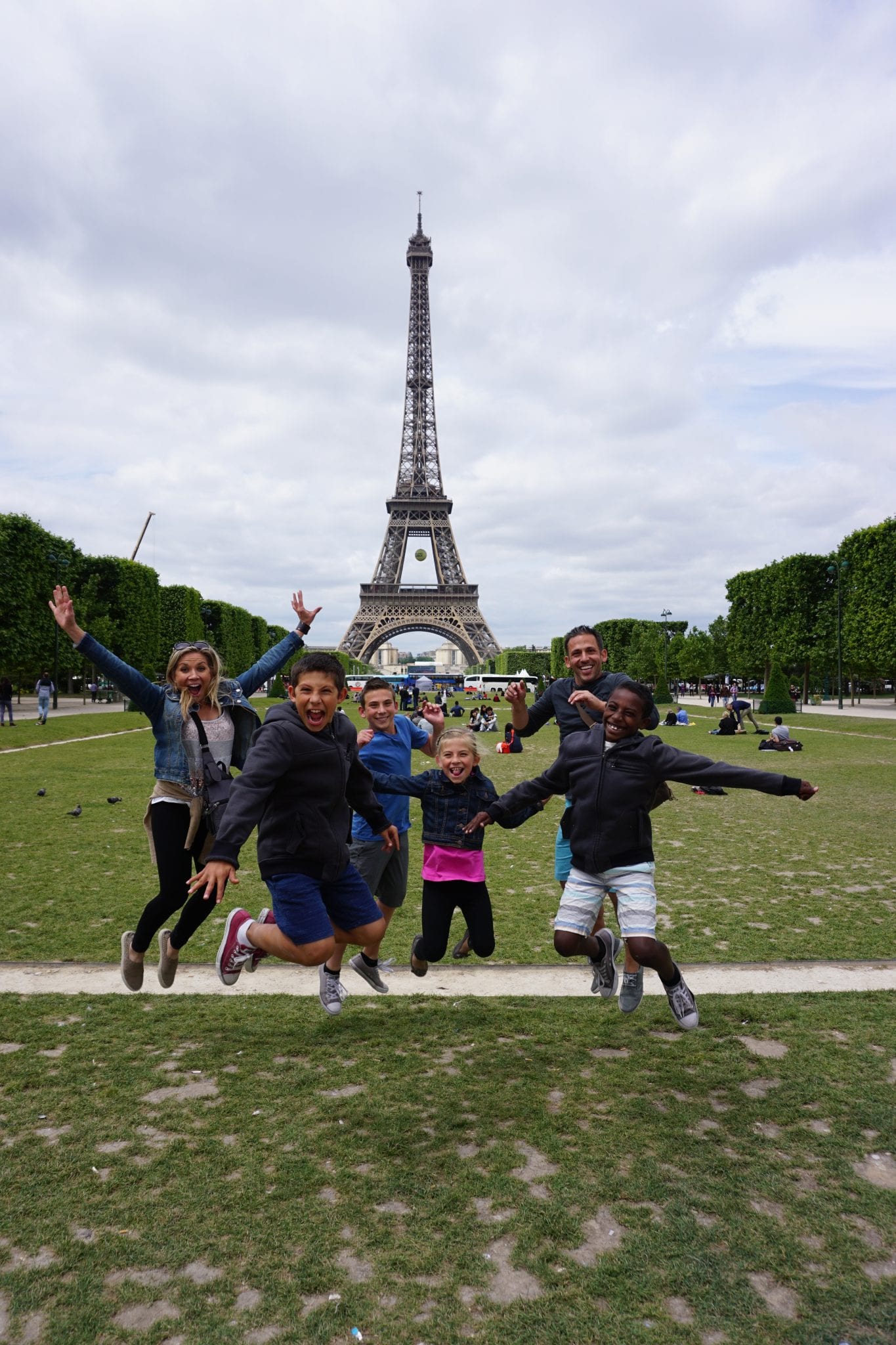 5 Super Things to Do in Paris with Kids! | Global Munchkins