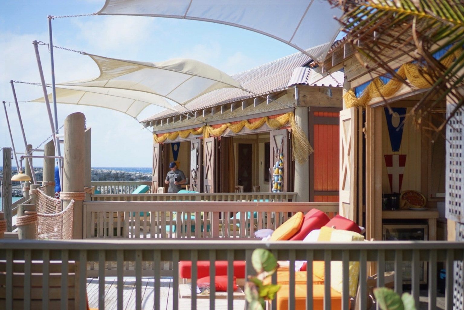 The 15 Best Castaway Cay Activities [10 of them are FREE!]